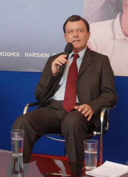 Alfred Sant: Bidu Gdid | Daphne Caruana Galizia